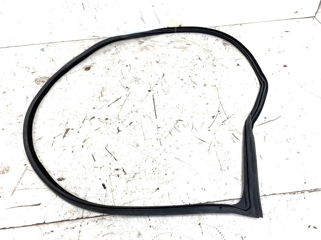 BMW F32 4 Series/F82 M4 Passenger/Right Side Door Seal 7279742 – Proper ...