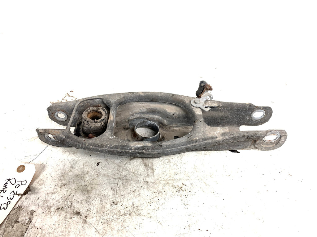 BMW E92 E93 E91 E90 3 Series Rear Left Lower Control Arm Spring Perch ...