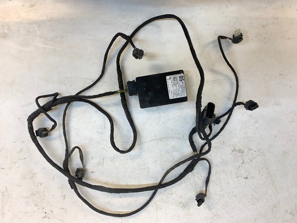 Mercedes-Benz C117 CLA250 Front Radar Distronic Sensor Module W/Harnes ...