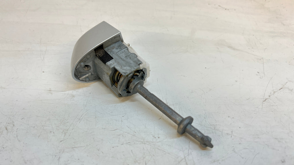 BMW F30 DOOR HANDLE LOCK CYLINDER FRONT LEFT 51217162439 - Glacier Sil ...