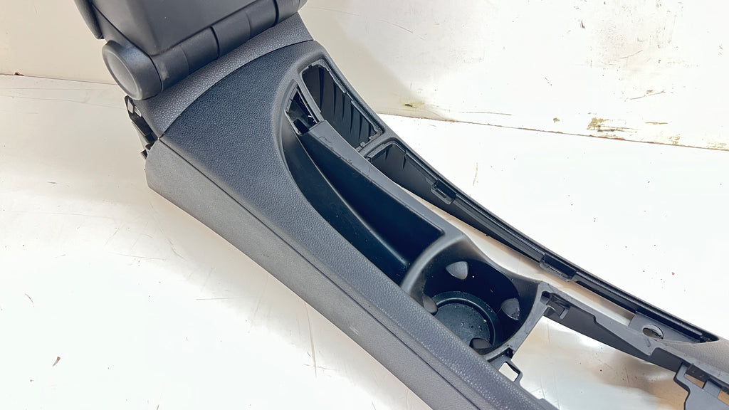 BMW E82 E88 135i 128i Black Center Console W/Armrest 51169169507 ...