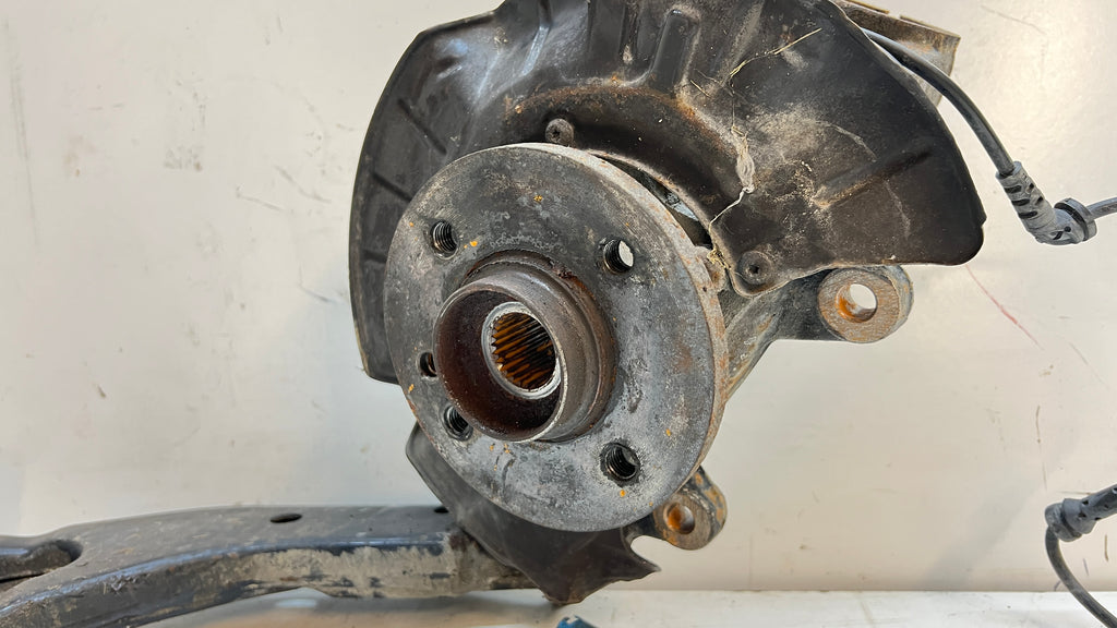 MINI R53 Cooper S Front Right Hub/Spindle/Knuckle & Control Arm 312167 ...