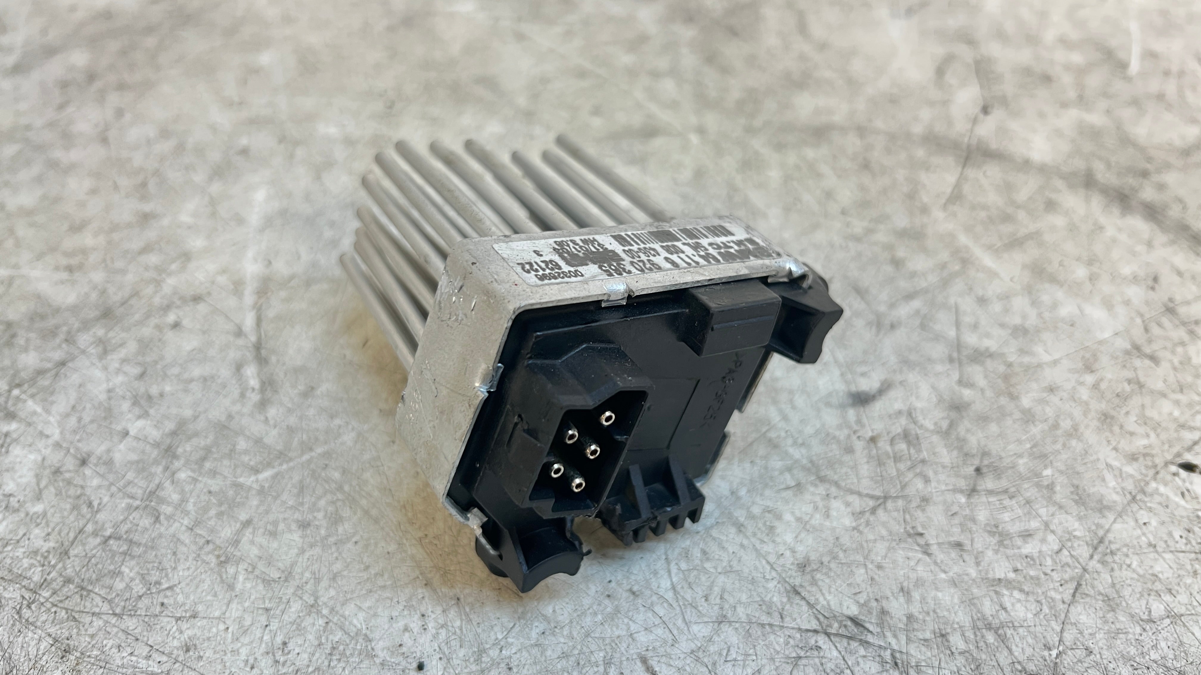 BMW E46 3 Series HVAC Final Stage Resistor/FSR 6920365 – Proper Parts Co