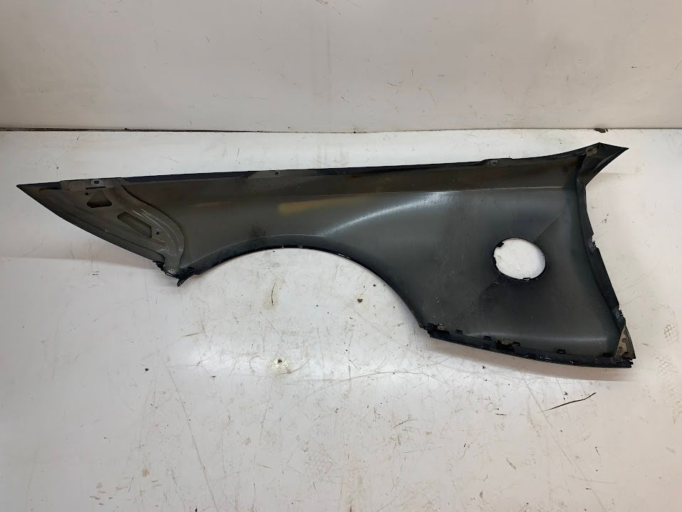BMW E85/E86 Z4 Right/Passenger Side Fender Black Sapphire Metallic (47 ...
