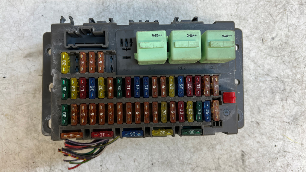MINI R53 Cooper S Interior Fuse Box Panel 1509011 – Proper Parts Co