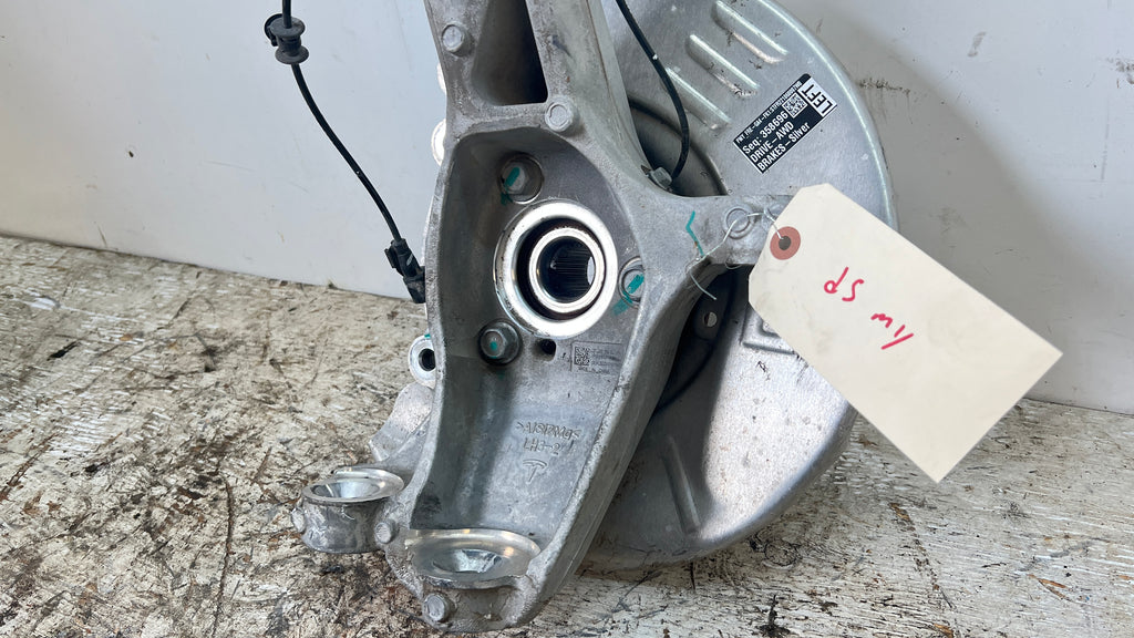 Tesla Model Y Front Left All-Wheel Drive/AWD Knuckle/Hub 1188311-00-E ...