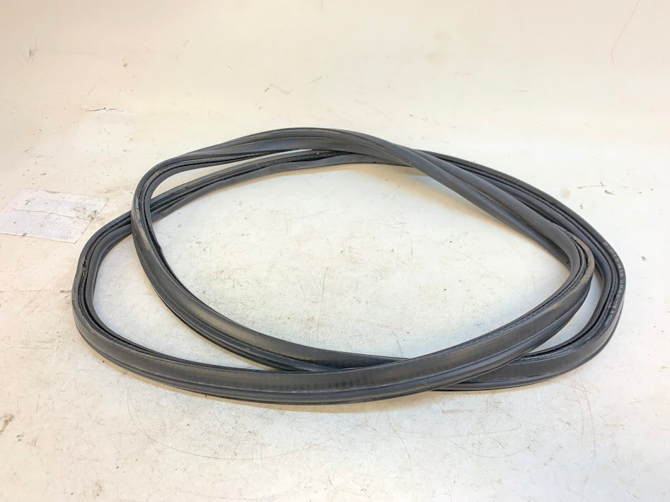 Porsche 986 Boxster S Front Trunk/Frunk Seal – Proper Parts Co