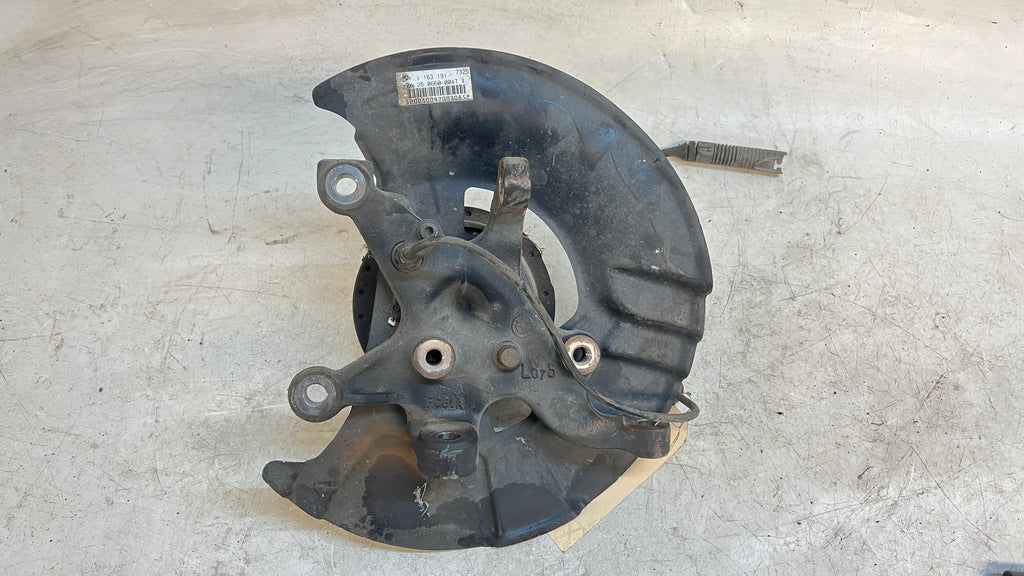BMW Z3 Left/Driver Side Front Spindle/Knuckle/Hub 31211092079 – Proper ...