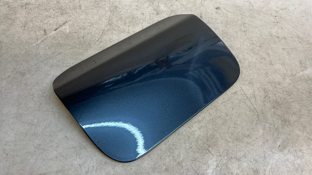 BMW F10 FUEL DOOR DARK GRAPHITE METALLIC II (B90) 41007204341 – Proper ...
