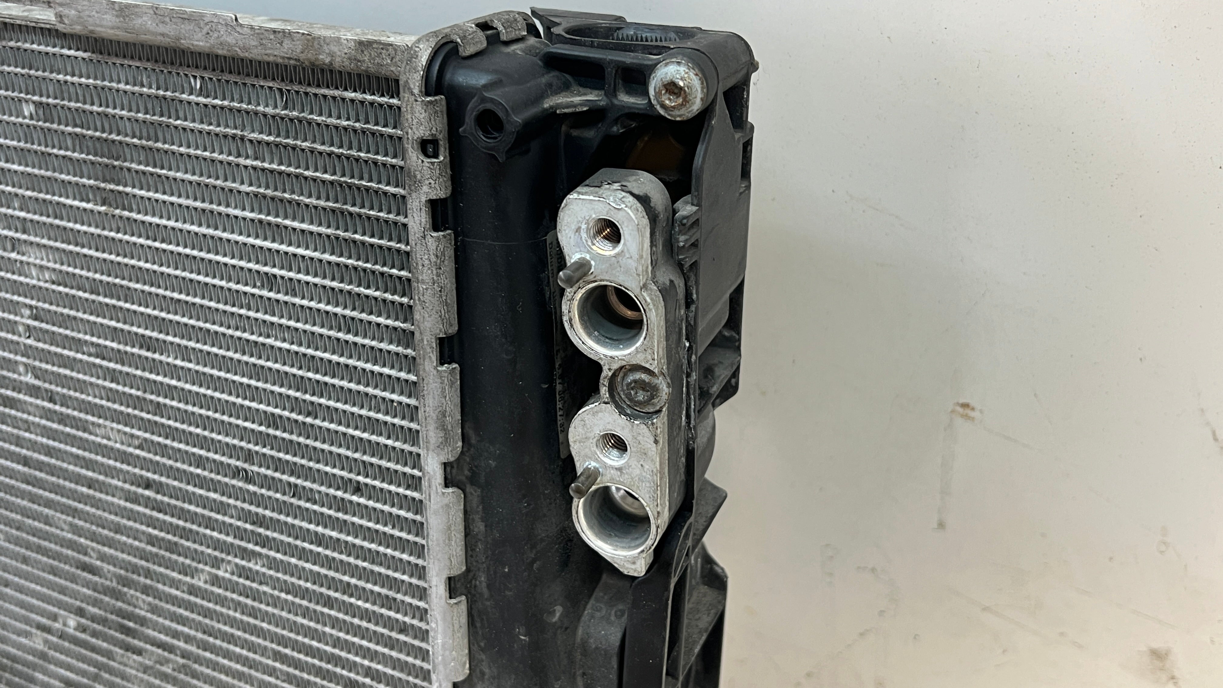 BMW E90 E92 E93 335i/335xi N54/N55 Automatic Radiator W/Power Steering ...