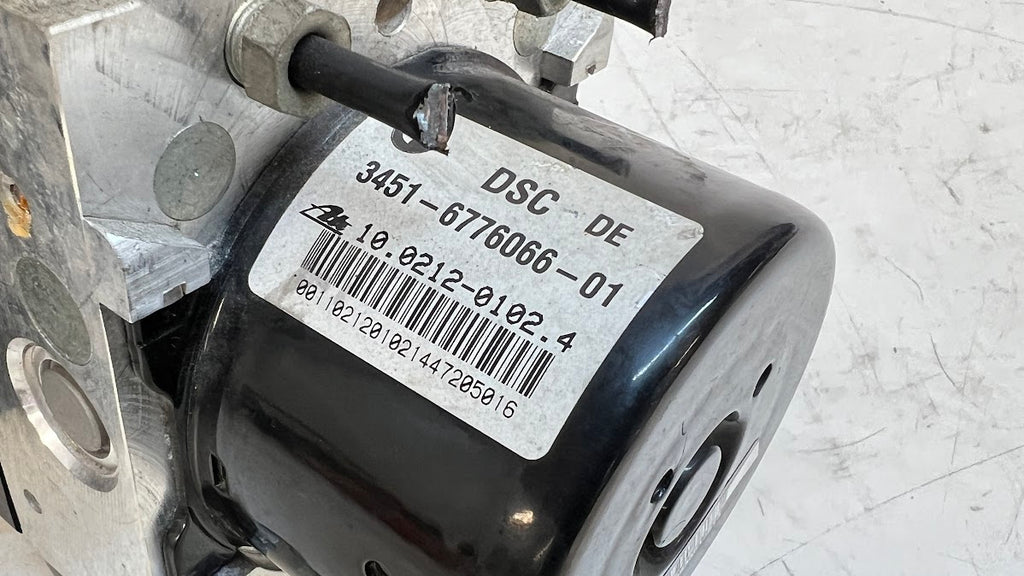 BMW E90 E91 E92 E93 3 Series Pre-LCI RWD ABS Pump 34526776067 *LOW MIL ...