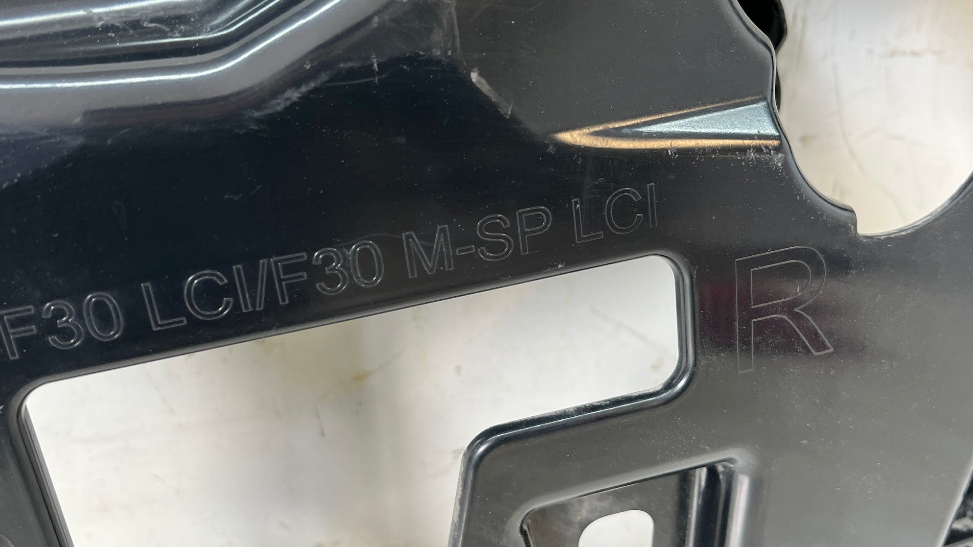 BMW F30 3 Series LCI M Sport Right/Passenger Side Rear Bumper Bracket ...