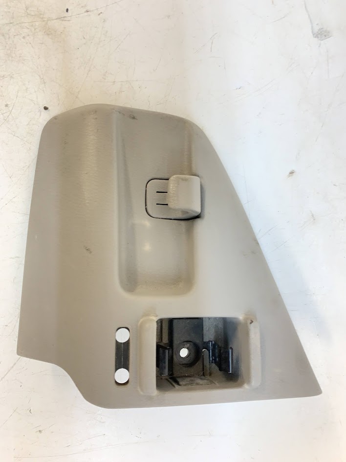 Nissan Stagea 260 RS C34 Rear Cargo Cover Clip Strut Tower Trim ...