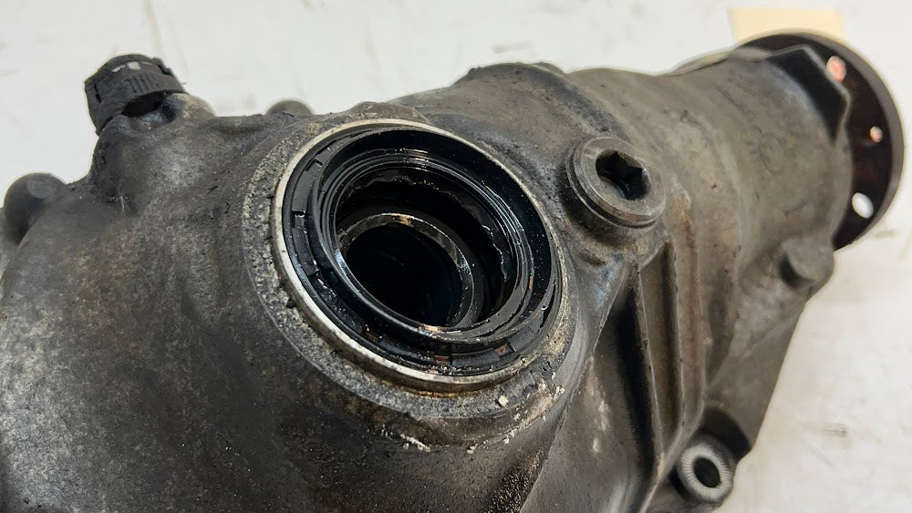BMW E90 E91 E92 328xi 325xi AWD Front Differential 3.91 31507601770 ...