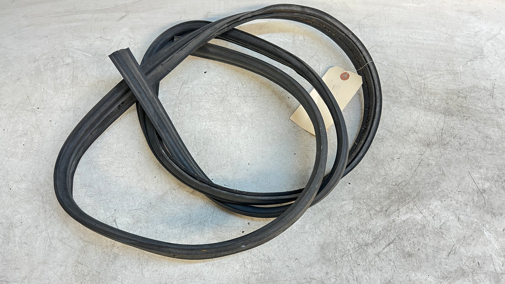 BMW E30 3 Series Rubber Hood Weather Seal Gasket 51711933992 – Proper ...