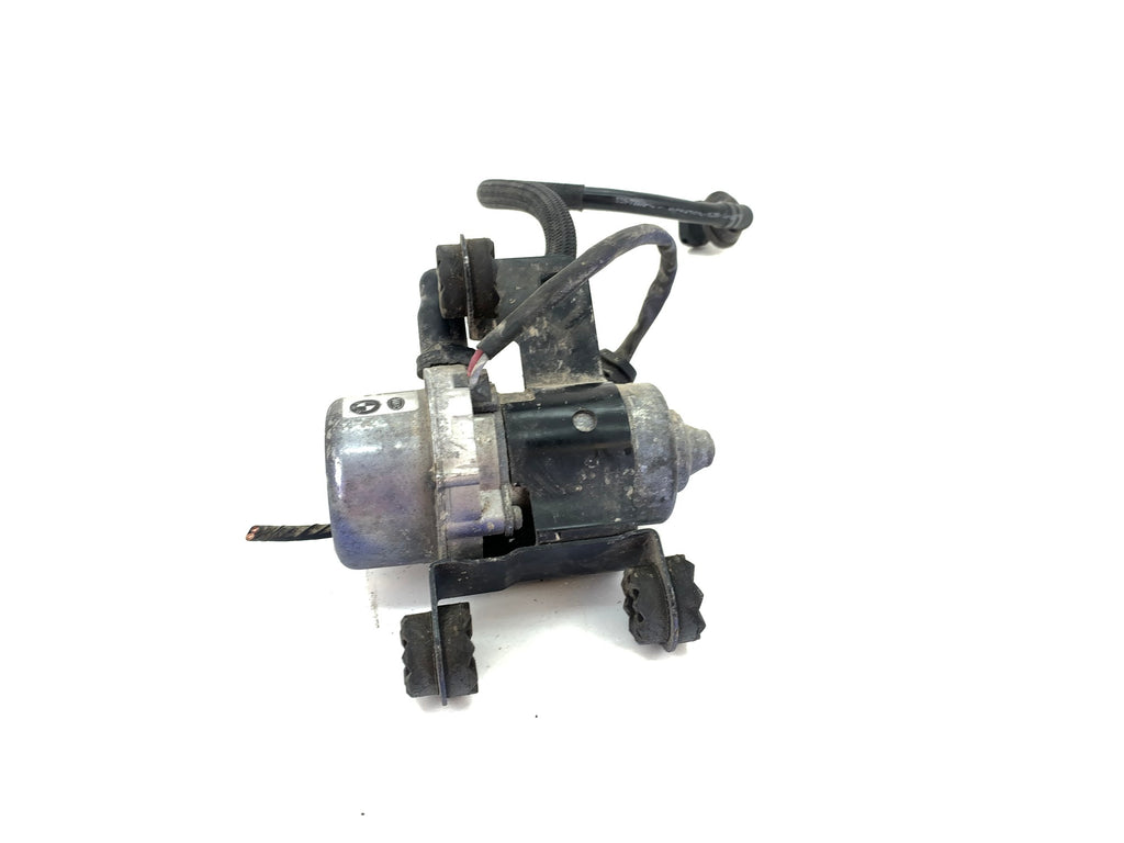 BMW E92 E90 E93 M3 Brake Vacuum Pump 2283333 – Proper Parts Co