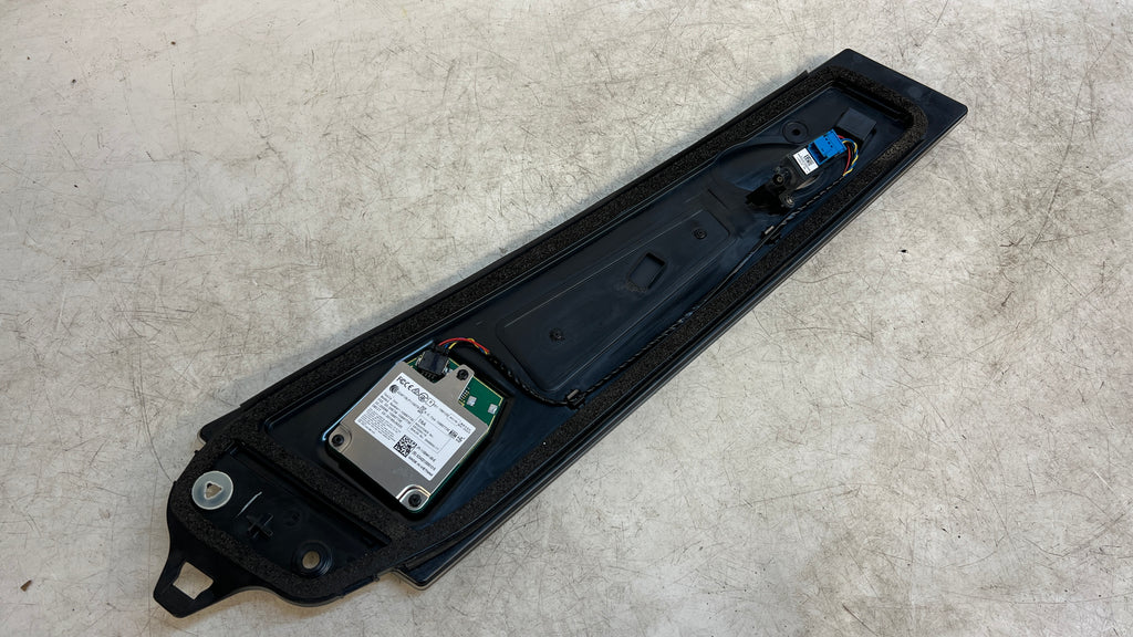 TESLA MODEL 3 EXTERIOR B PILLAR TRIM W/ CAMERA RIGHT 1100619-00-C / 11 ...