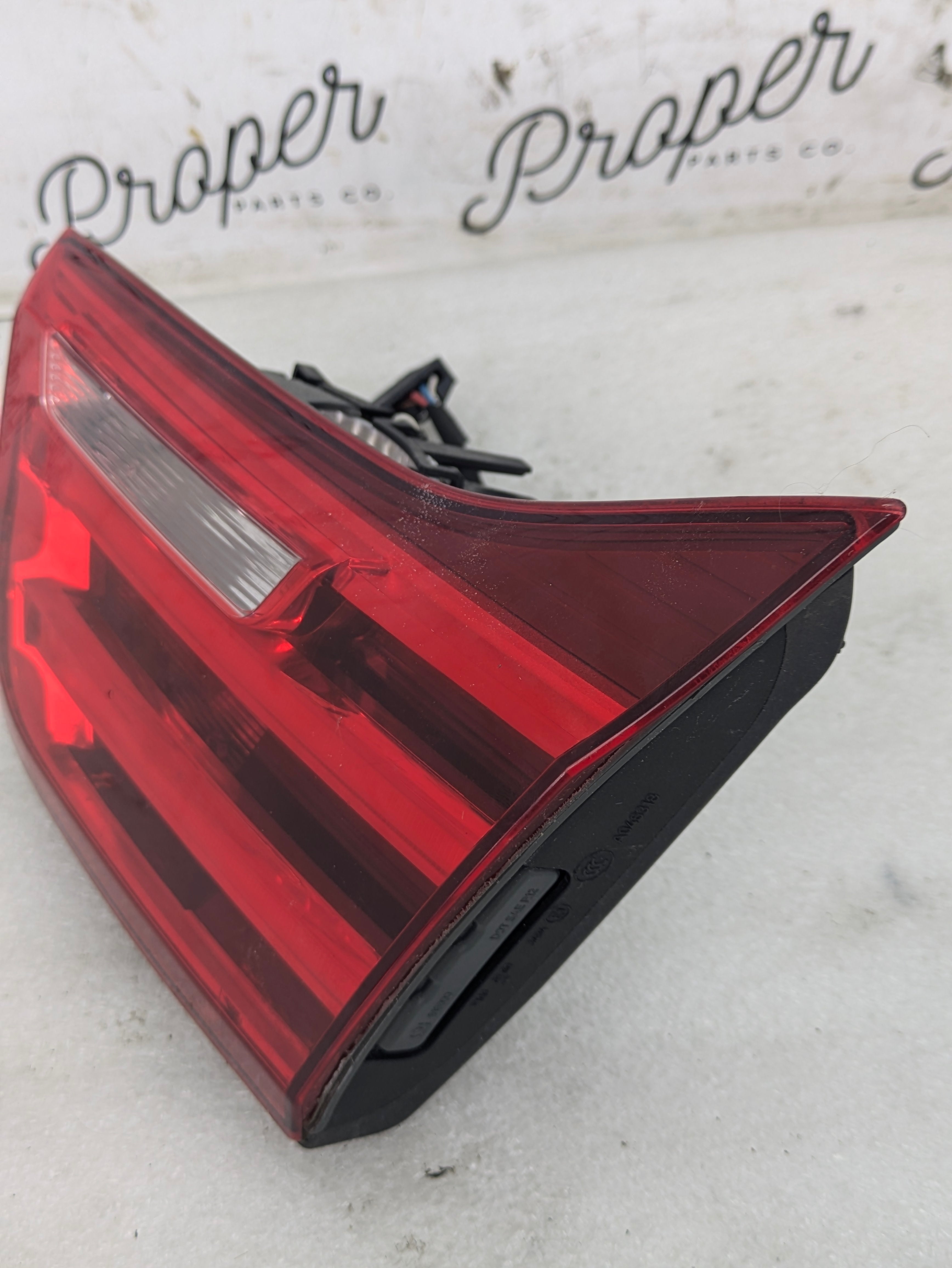 BMW F32 F36 F33 4 Series Pre-LCI Right/Passenger Side Inner Trunk Tail ...