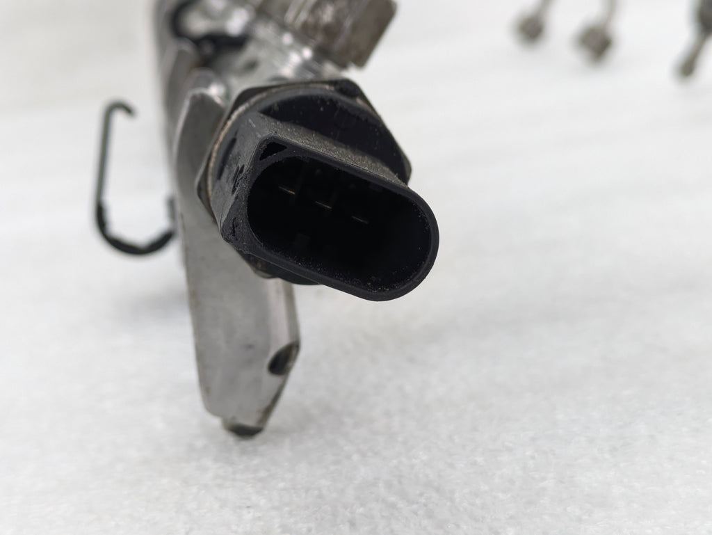 BMW E92 E90 E93 335xi 335i N55 High Pressure Fuel Rail & Injector Line ...