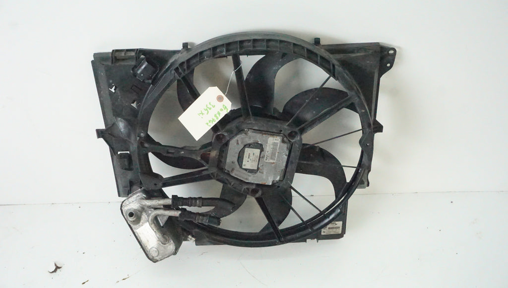 BMW E90 E92 E93 335i/335xi N55 N54 Radiator Fan 7545366 *DAMAGED ...