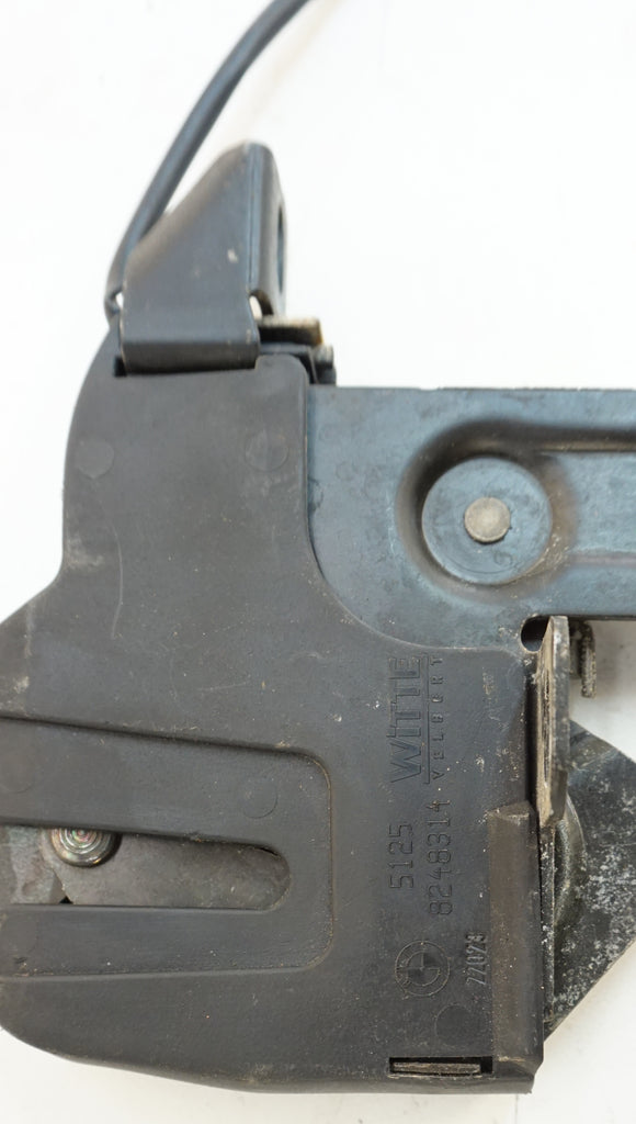 BMW E46 Convertible Tonneau Cover Latch Passenger Side 8248314 – Proper ...