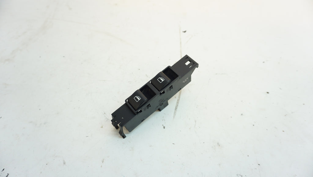 BMW E46 Coupe Driver Side Window Switch 6902175 – Proper Parts Co